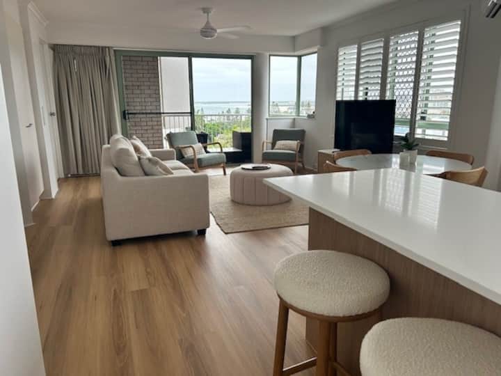 Kings Beach View Unit - Caloundra