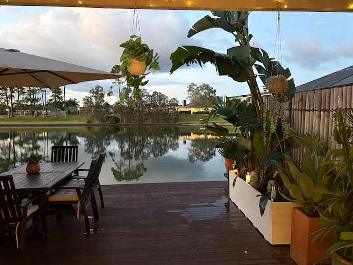 Waterfront Oasis Elanora - Peaceful Gc Escape - Gold Coast