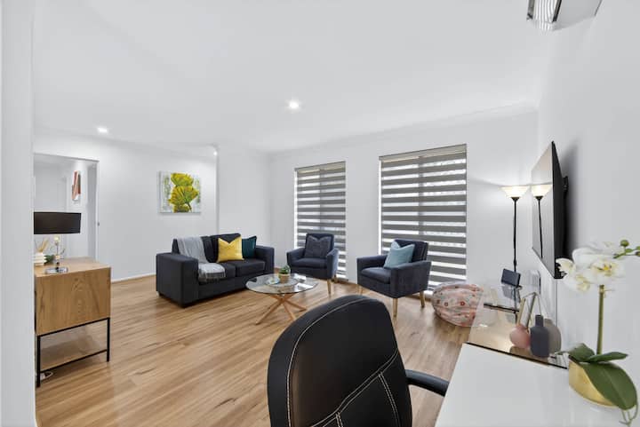 Quiet 3br Armadale Home With Free Parking And Ac - Hilbert