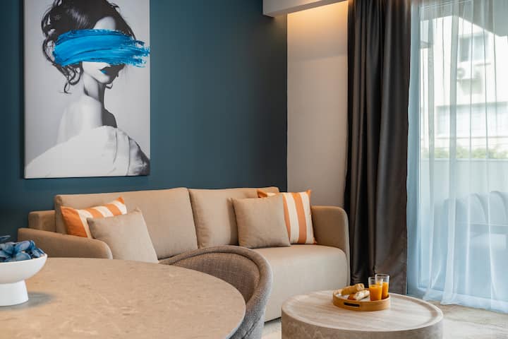 L101 · Blue Lady Stay | City Centre • Parking - Nicosia