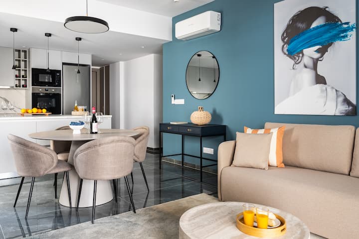 The Blue Lady 1br | Wi-fi | Parking | City Centre - Nicosia