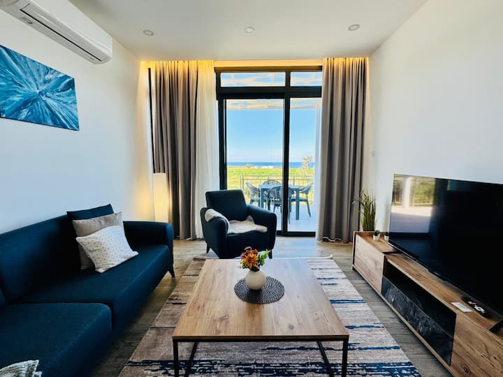 The Resort | Luxury 2br Sea View Apt Pool & Gym - Zypern