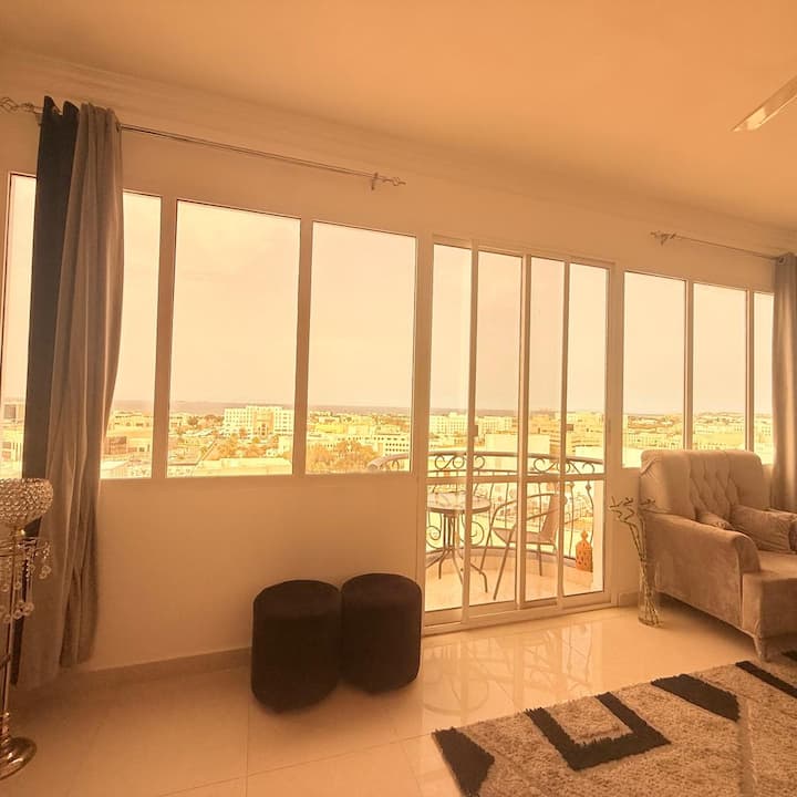 Stylish Penthouse

Central Muscat
Sea View
Airport - Mascate