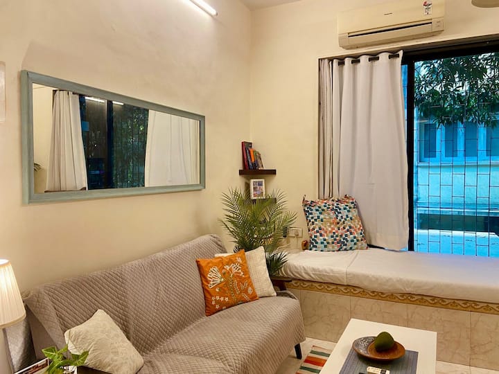 Spacious 1 Bed 2 Bath Bandra* Balcony*wifi* - Mumbai