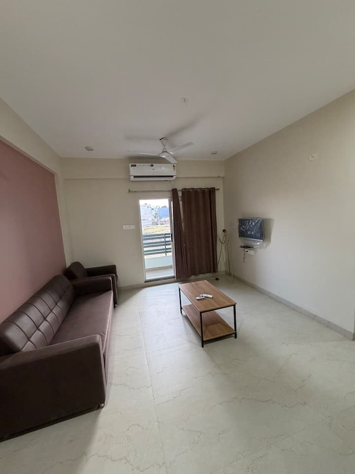 Stay Wavy | Modern 1bhk Apartment| Couple Friendly - Indore