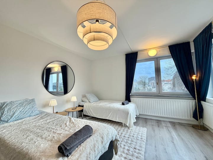 Tv & Desk In Every Room • Parking • 15min Volvo - Göteborg