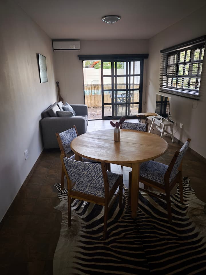 Ruhige Wohnung Nahe Grove Mall Mit Parkplatz - Windhoek