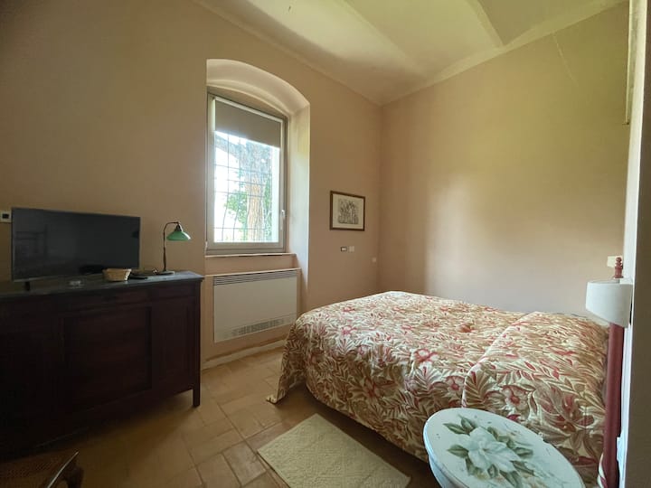 Suite “L’ Olivo”, Camera Da Letto Con Soggiorno - Bolsena