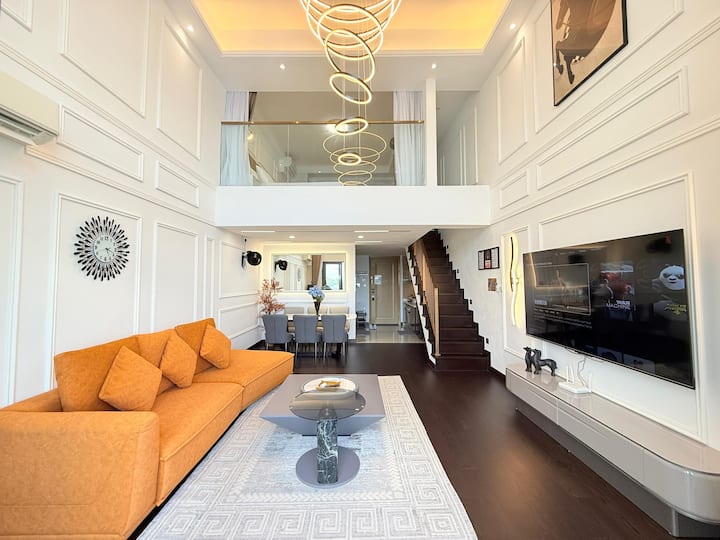 Seaview Duplex Unit At R&f Seine Region By Anju - Sembawang