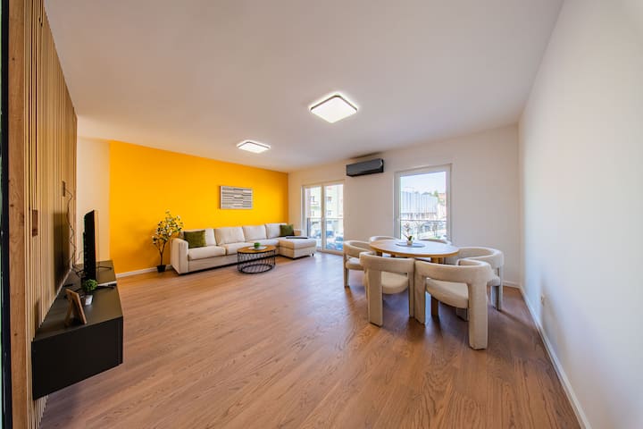 Flex Selfcheckins 254/3 Bedrooms/ Balcony / Garage - Zagreb