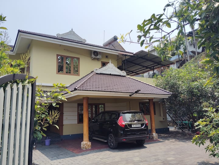 Barren Lush Retreat - Muvattupuzha