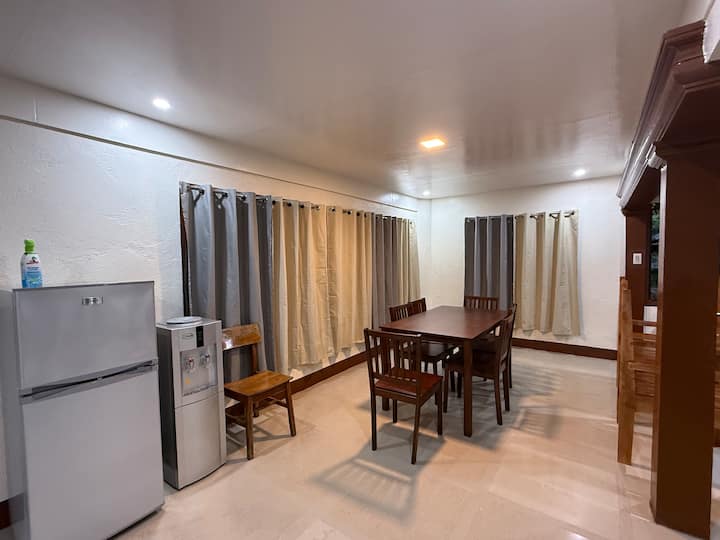 Cozy 2 Storey House With 2 Bedrooms And 2 Beds. - Larena