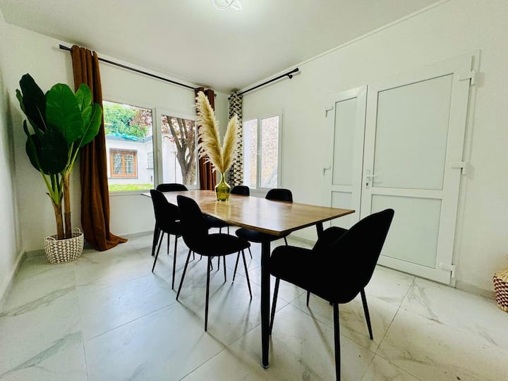 Maison 4 Pièces - Issy-les-Moulineaux