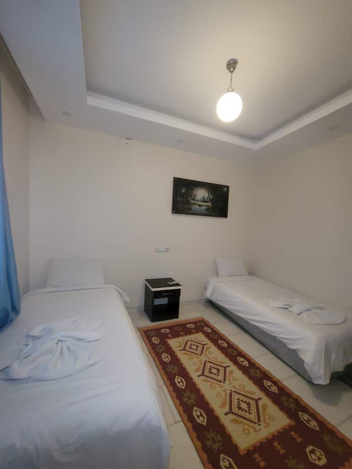 İKi Yataklı Oda
Rahat Ve Ferah - Karahayıt