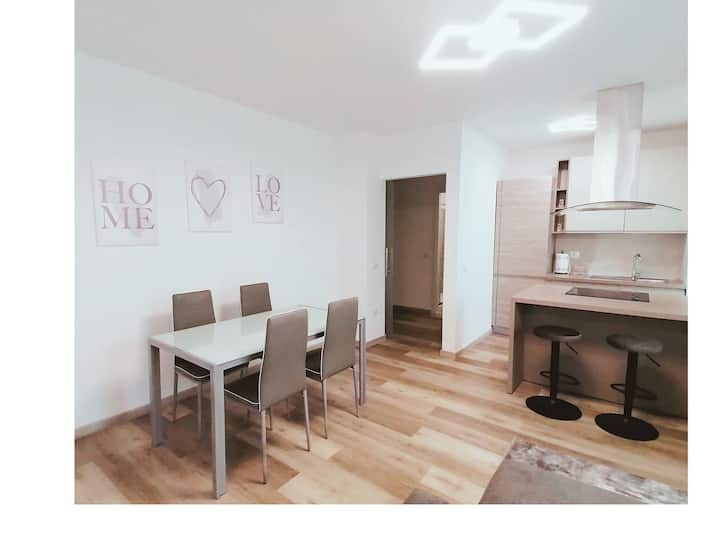 Julia Open Space: Trilocale Con Parcheggio - Arta Terme