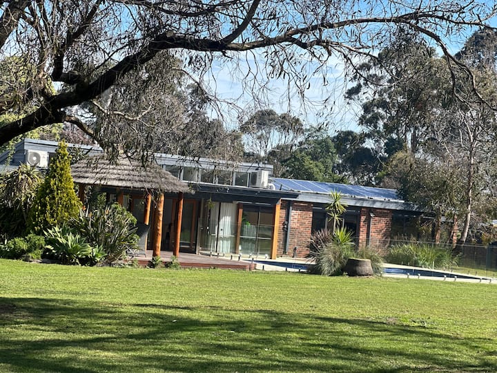 Coastal Country Retreat - Mornington