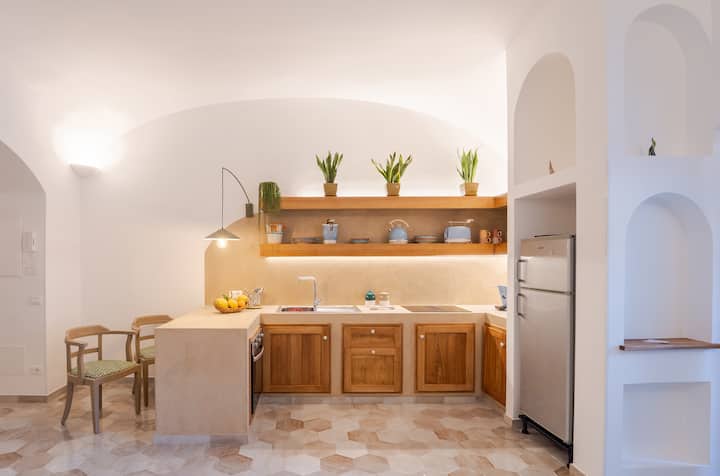 San Pietro Beach House I Steps From Ischia Harbour - Ischia