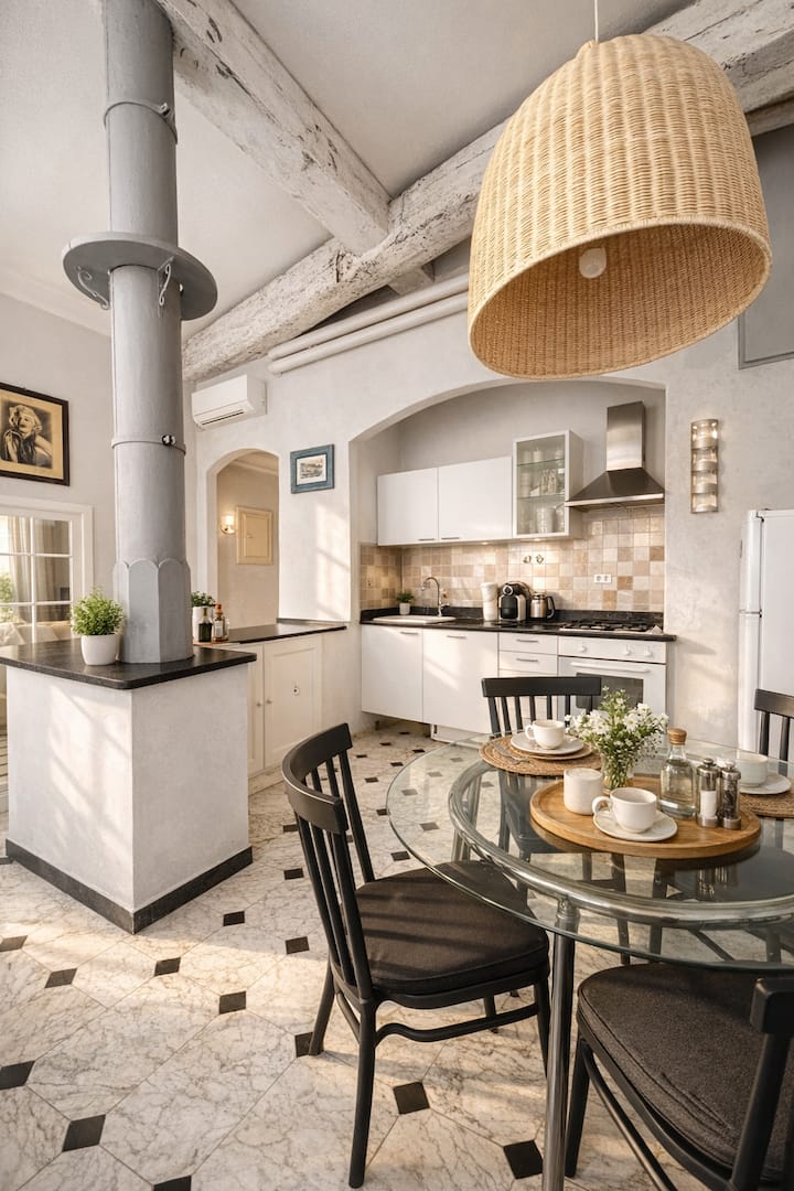 In The Center Of Portovenere ~ Particular - Porto Venere