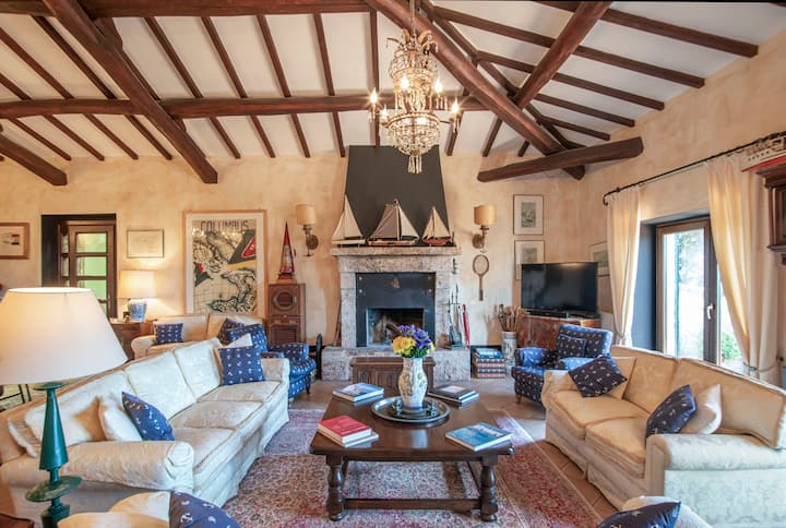 Prestigiosa Villa Con Parco E Piscina Condivisa - Monte Argentario