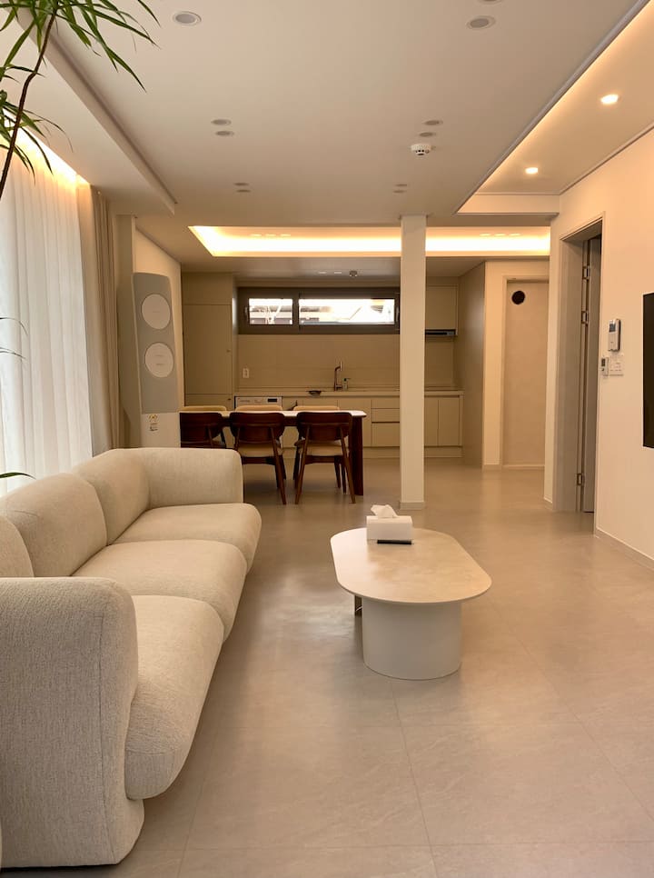 Cozy House3
#신축#포근포근한침구#오픈행사#이벤트#청결최우선#감성#넷플릭스#대형 - Gwangju