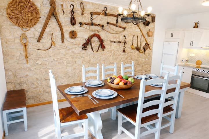 El Balcón Del Moncayo: Luz, Huerta Y Bardenas - Cortes