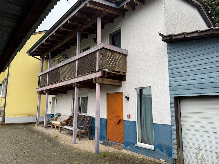 Möbliertes Og- Apartment Am Wald 60m2 Nahe Kit - Weingarten