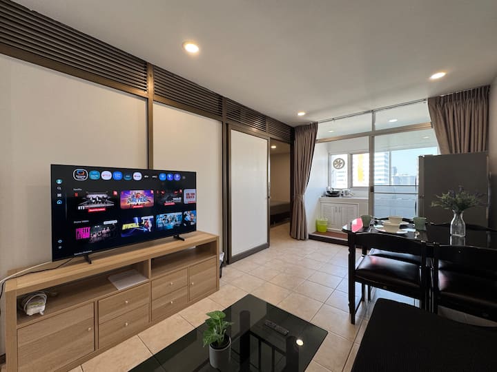High Floor 2br 1bath Near Bts Night Market 5pax - Dusit District