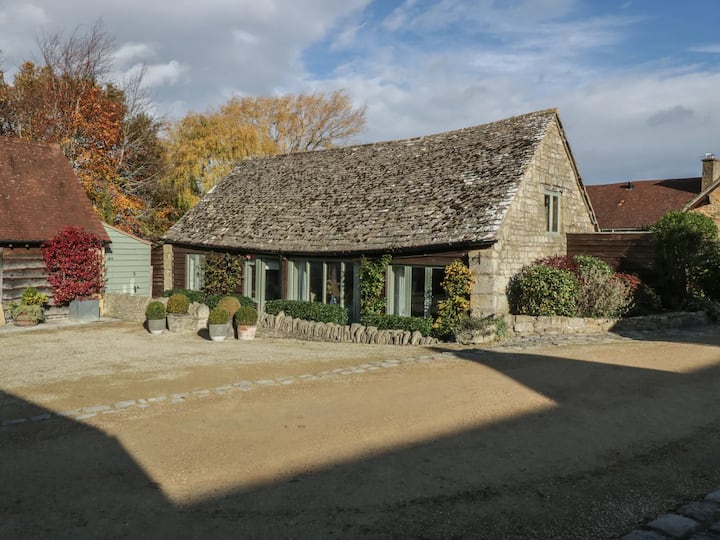 Spacious Cotswold Cottage | Near Broadway - Moreton-in-Marsh