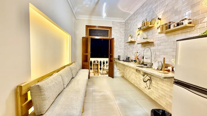 Private Room - Authentic View &Balcony Downtown - Cairo