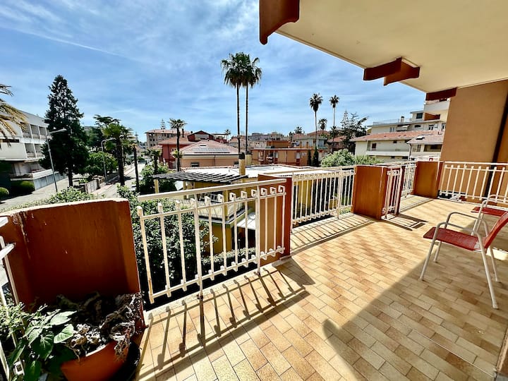 Casa Adelaide: Vos Vacances à 250m De La Mer - Bordighera