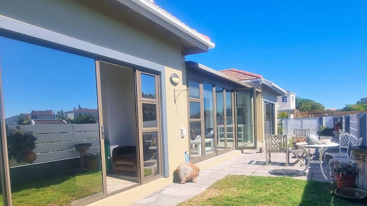 Open-plan Living And Magical Braai Nights - Saint Francis Bay