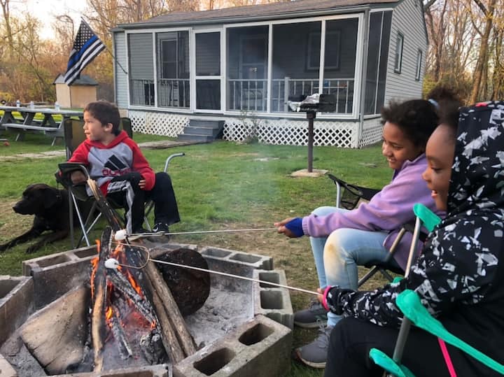 Cozy Family Cottage Near Preserve | Quiet Stay - Put-in-Bay, OH