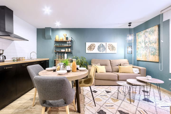 Zuberoa Colorful Street Bilbao By Nsb - Bilbao