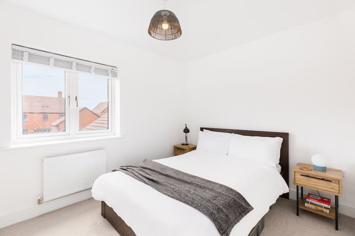 2 Bed Modern Terrace, Leamington Spa - Warwick