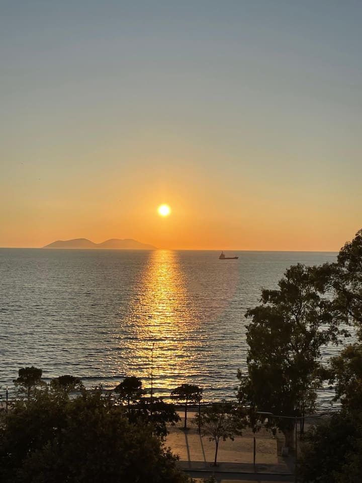 Front Row Sunset | Panoramic Sea View 2br - Albanien