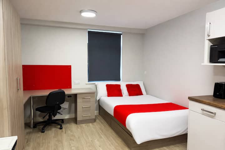 Studio Flat - Coventry