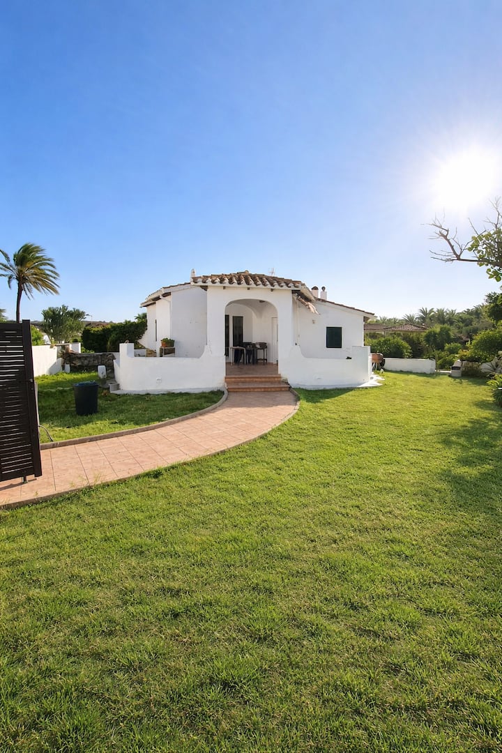 Chalet Independiente Con Entrada Privada Y Jardín. - Mahón