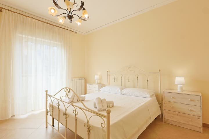 Parcheggio Gratis | 4 Balconi | Aria Cond. | Wi-fi - Marsala