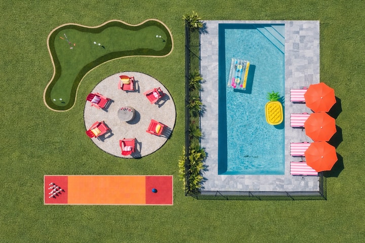 Heated Pool + Fire Pit + Games | 5 Min To Beach - Bahamas