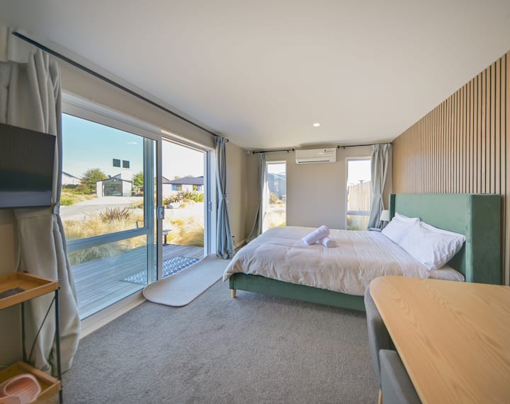 Tekapo Snowy Night Warm Home - Lake Tekapo