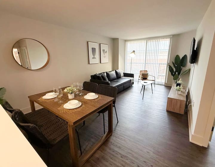Perfectly Located Apt | Steps To Metro & More - 알링턴