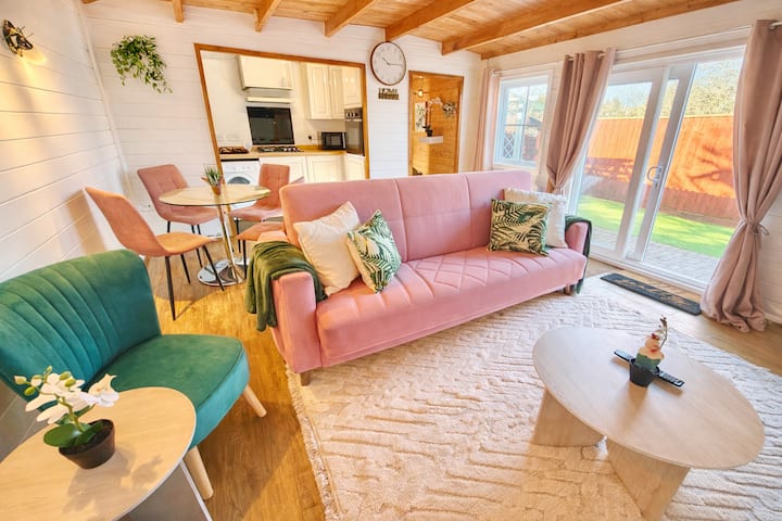 The Log Cabin - Hot Tub - Near Town And Beaches - Bournemouth