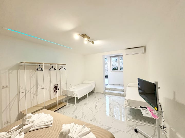 Centrale Appartamento Con Giardino Privato - Bari