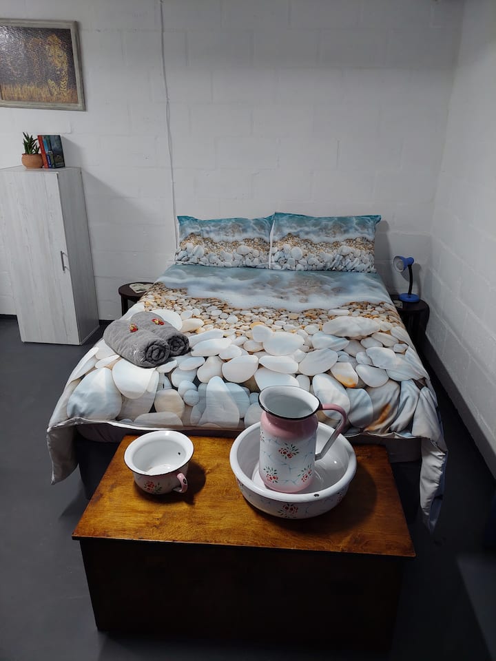 Cosy Corner Accommodation Unit 1 From R600 P/n - Bredasdorp