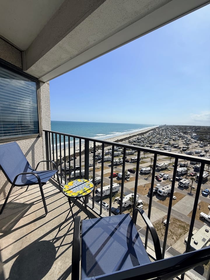 Newly Renovated Ocean View 1 Bedroom - South Carolina