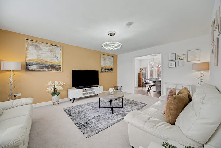 4br House | Garden | Driveway | Ideal For Groups - Newport