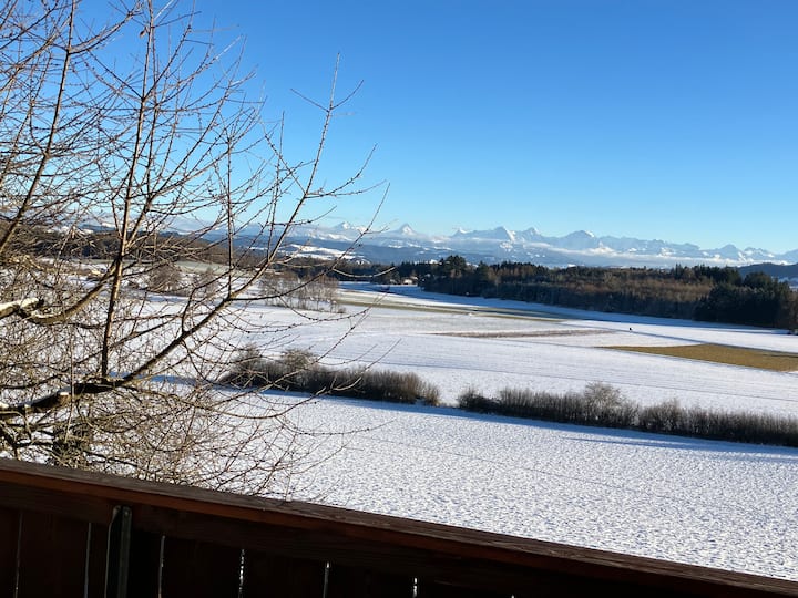 Erwachen Mit Sicht Auf Die Alpen - Berna