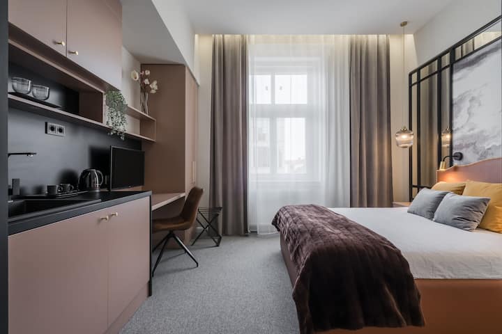Hotel Lunara Premium Boutique Suite In Budapest - Budapest