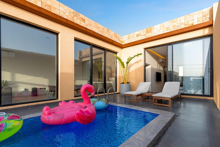 فيلا E تجربة راقية بخصوصية  تامة ومسبح خاص - Riyad