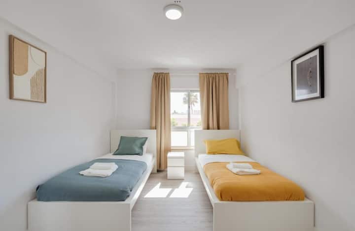 Fabulous 3 Bedroom Flat In Lisbon-paço De Arcos - Porto Salvo